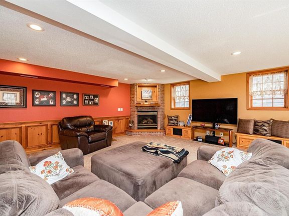 3098 Sandy Beach Rd NE, Solon, IA 52333 | MLS #2302367 | Zillow