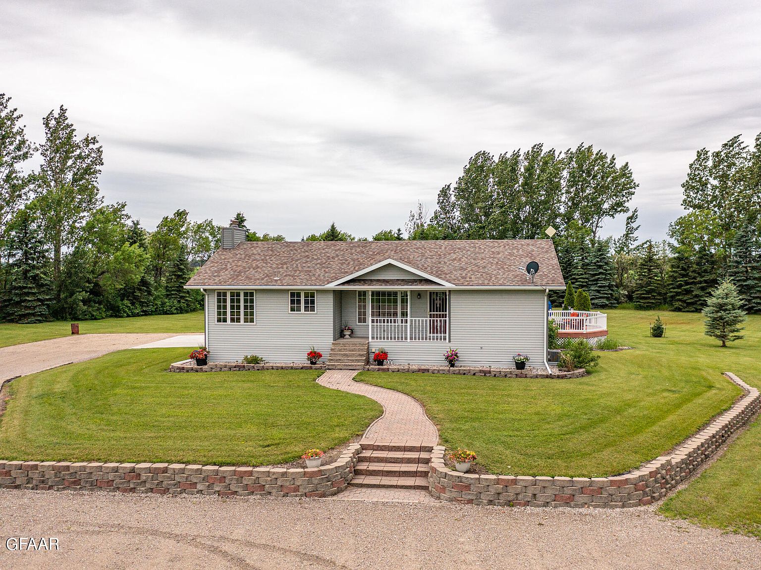 971 16th St NE, Thompson, ND 58278 | Zillow