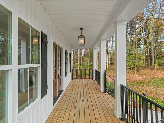 11 Park St, Ashland, VA 23005 | MLS #2303584 | Zillow