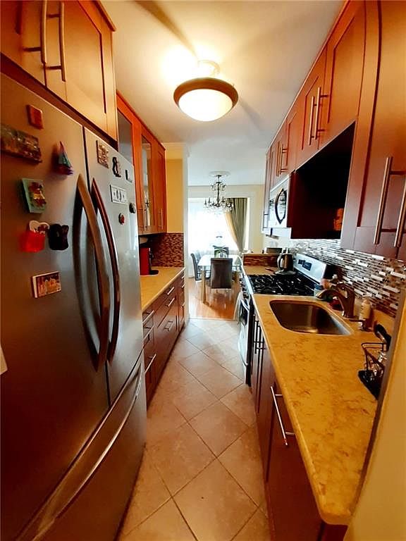2925 W 5th St APT 2C, Brooklyn, NY 11224 | Zillow