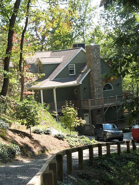 5 Powder Ridge Dr, Asheville, NC 28803 | Zillow