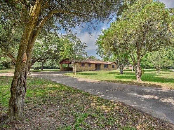 Columbus TX Real Estate - Columbus TX Homes For Sale | Zillow