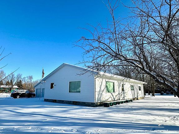 318 7th St N, Greenbush, MN 56726 | Zillow