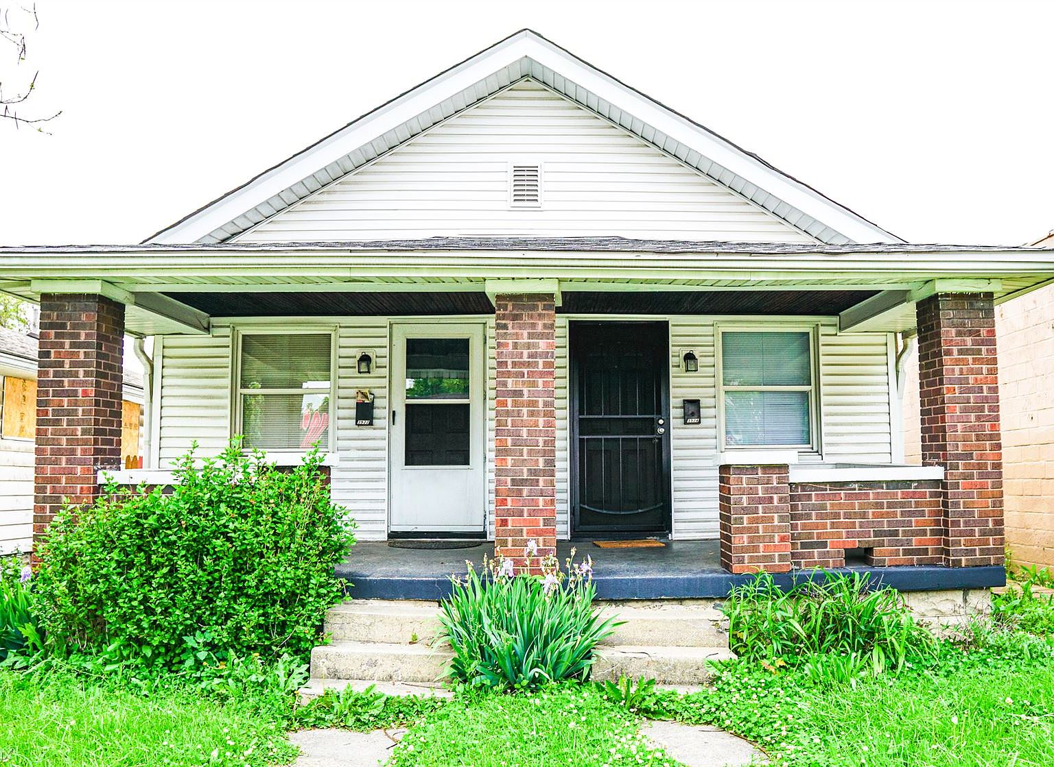 3922 E 10th St, Indianapolis, IN 46201 | Zillow