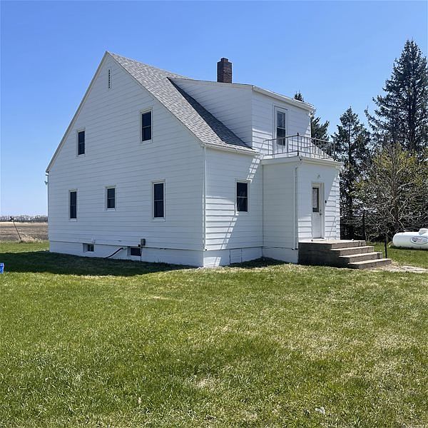 3581 27th St NE, Ardoch, ND 58261 | Zillow