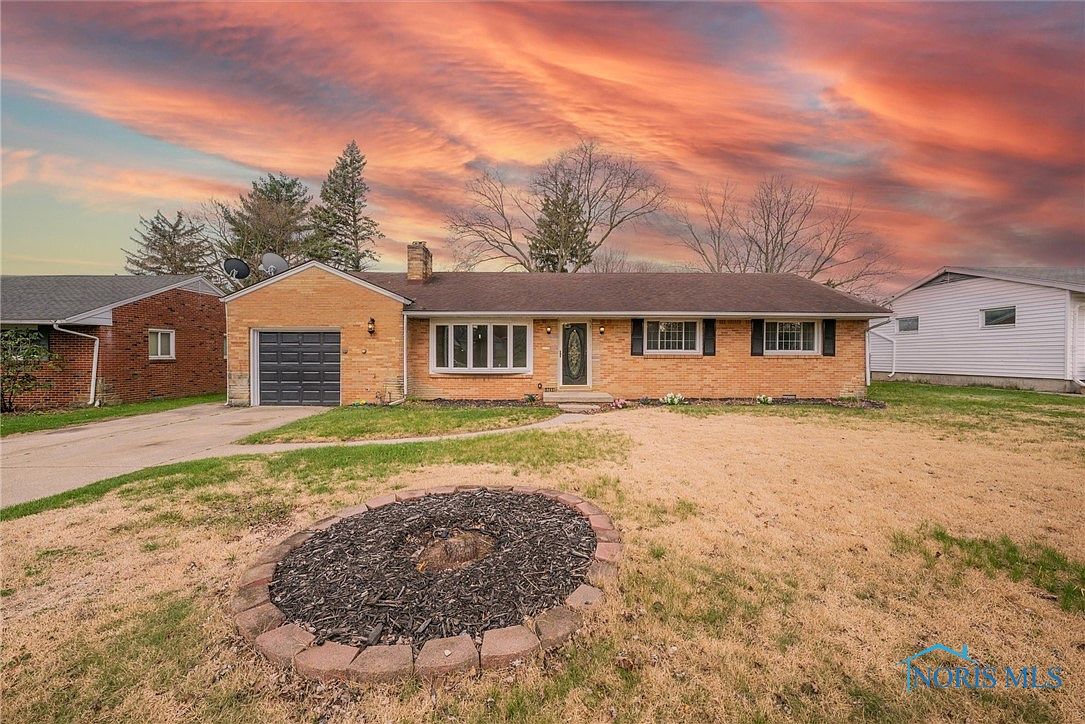 5745 Yermo Dr, Toledo, OH 43613 | Zillow