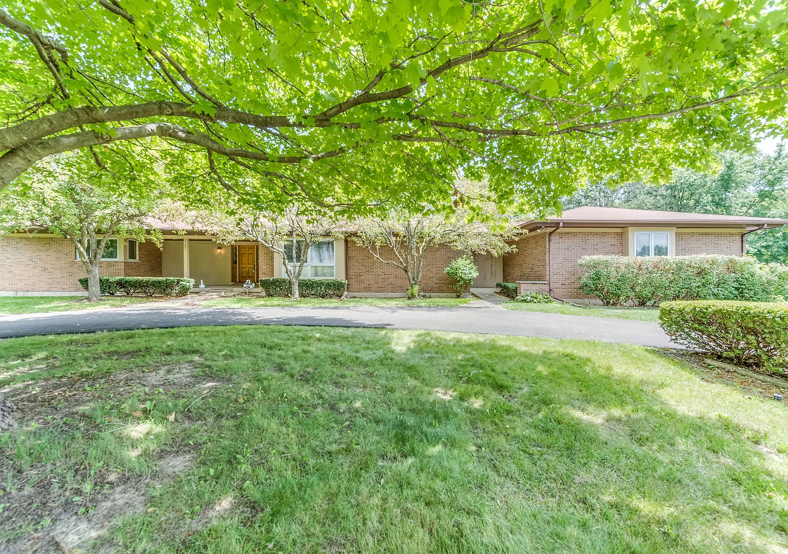 2N201 Lafox Rd, La Fox, IL 60147 | Zillow
