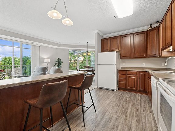 15001 Burnhaven Dr UNIT 227, Burnsville, MN 55337 | Zillow