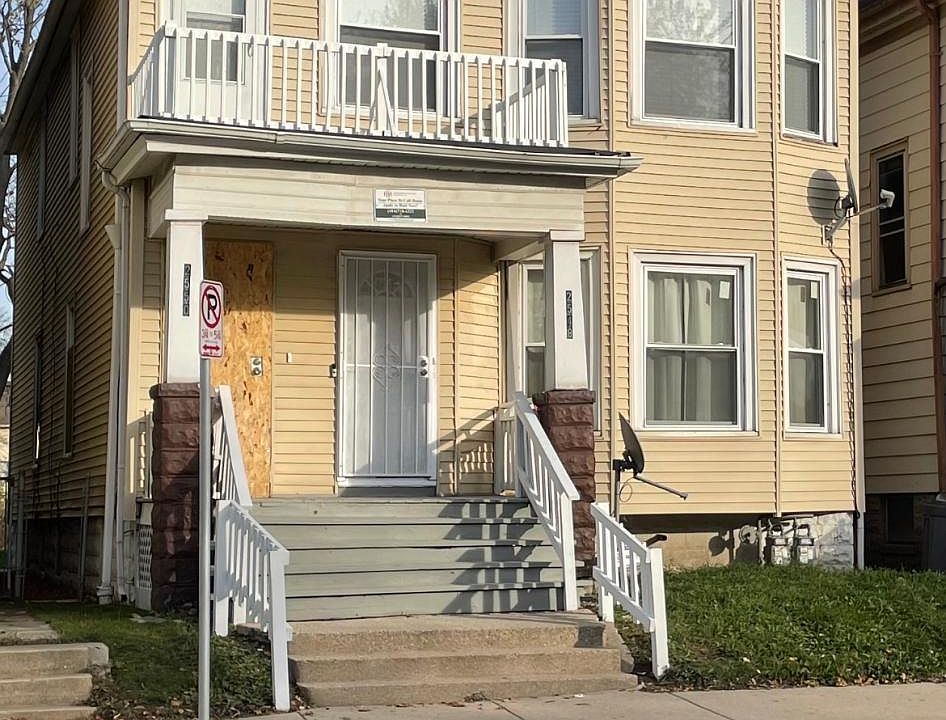 2548 N 35th St Milwaukee, WI, 53210 - Apartments for Rent | Zillow