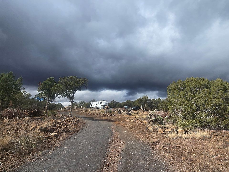 9938 W Gleed Station Rd, Ash Fork, AZ 86320 | MLS #1082175 | Zillow