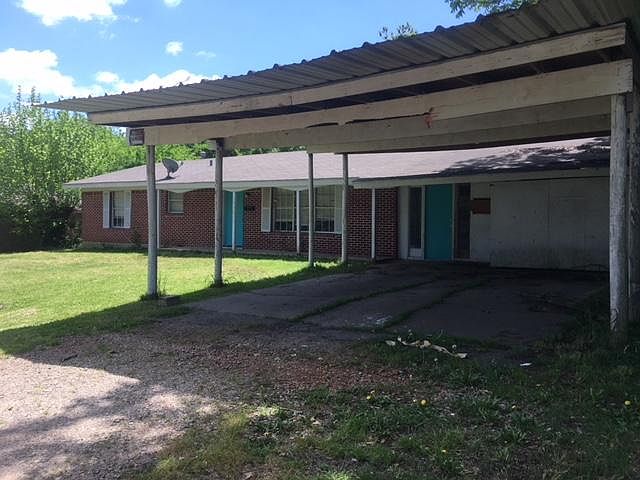 1030 E Waco Ave, Cooper, TX 75432 | Zillow