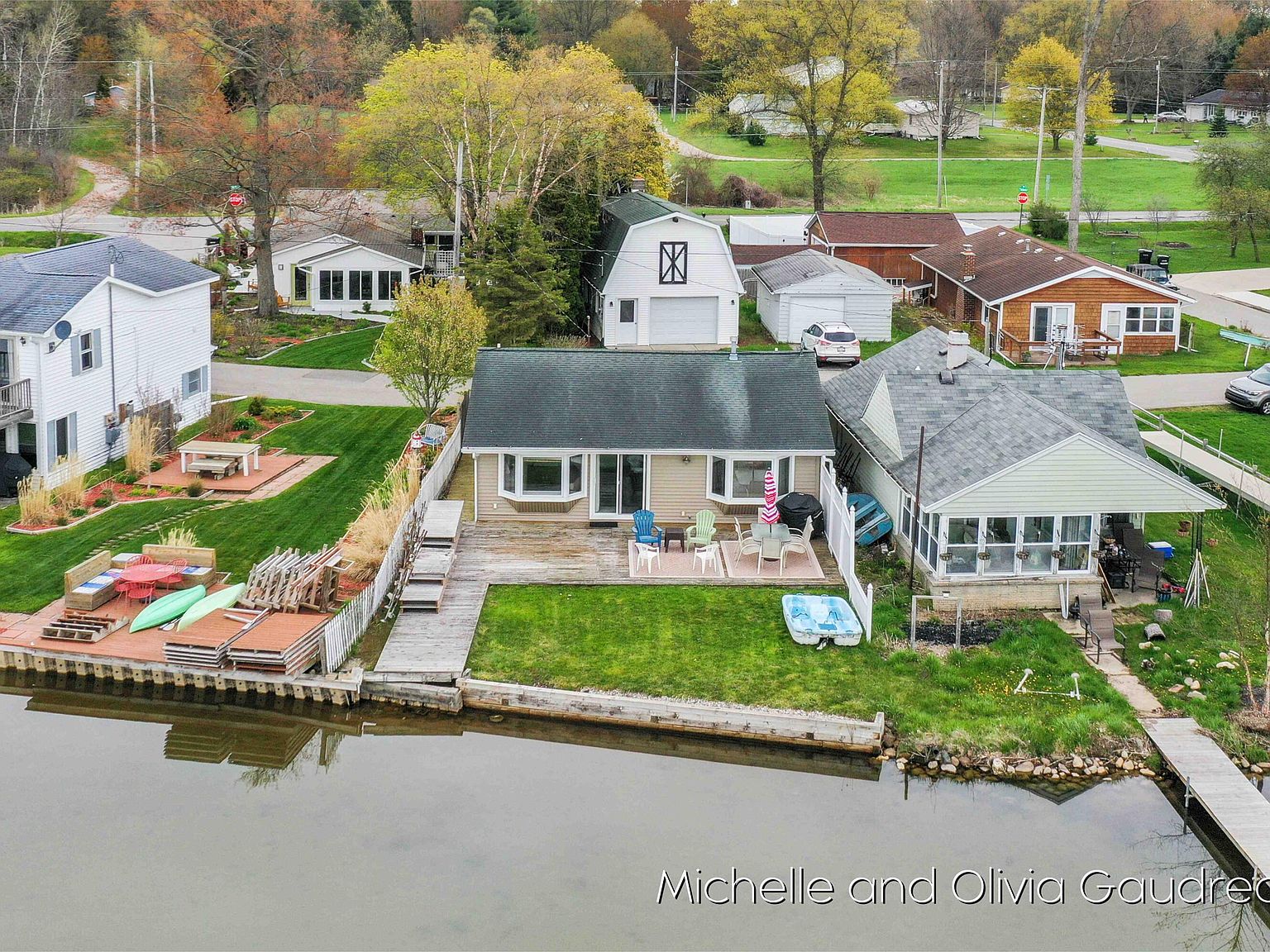 6759 Campau Lake Dr SE, Alto, MI 49302 | Zillow