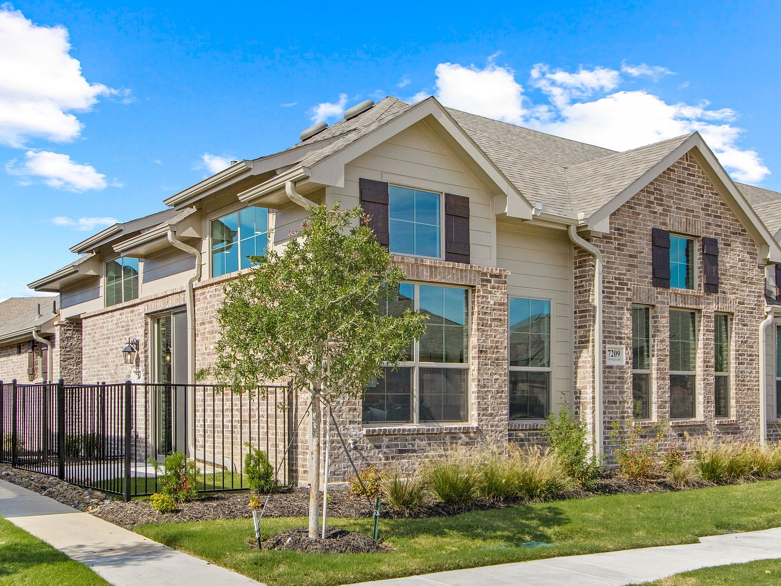Barcelona Plan, Mira Lagos Villas, Grand Prairie, TX 75054 | Zillow