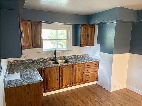 1020 Hayes St, Erie, PA 16504 | MLS #169726 | Zillow