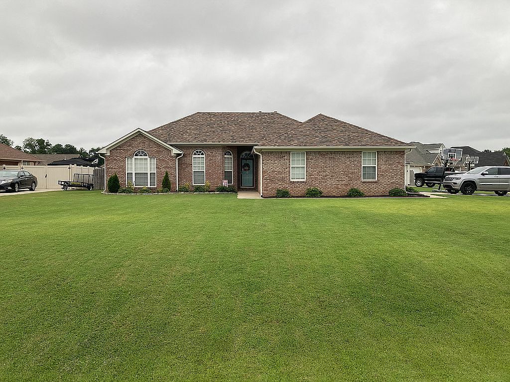 33 Lyle Dr, Decatur, AL 35603 | Zillow