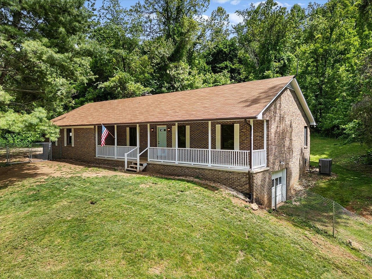 271 Rip Rap Rd, Waynesboro, VA 22980 | MLS #652772 | Zillow