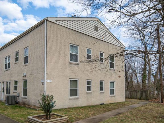 313-319 2nd Ave, Quantico, VA 22134 | MLS #VAPW2110964 | Zillow