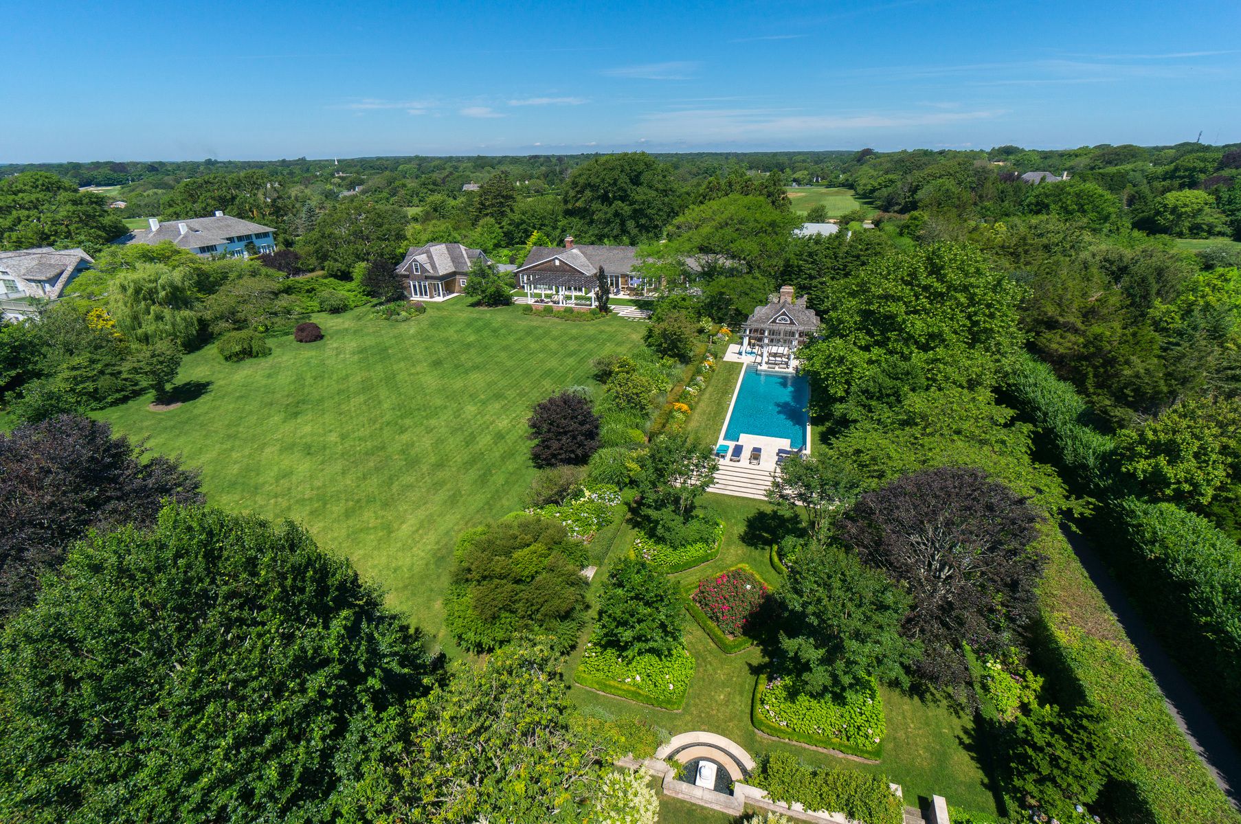 40 Further Ln, East Hampton, NY 11937 | Out East