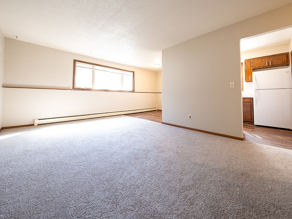 891 High St #3, Newport, MN 55055 | Zillow