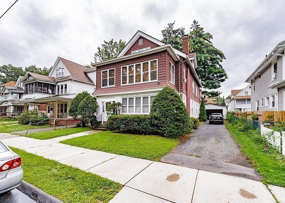 35 Trafton Rd, Springfield, MA 01108 | Zillow