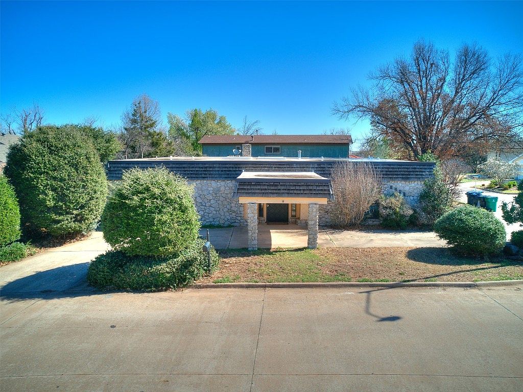 8908 Lansbrook Ln, Oklahoma City, OK 73132 | Zillow