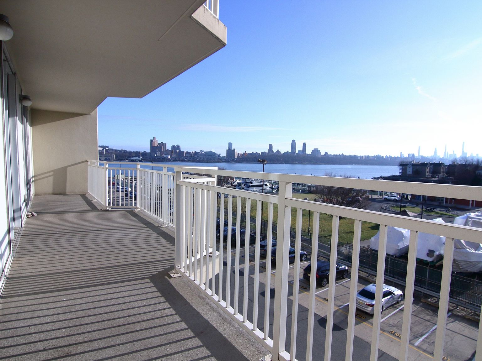 1055 River Rd APT 414, Edgewater, NJ 07020 | Zillow