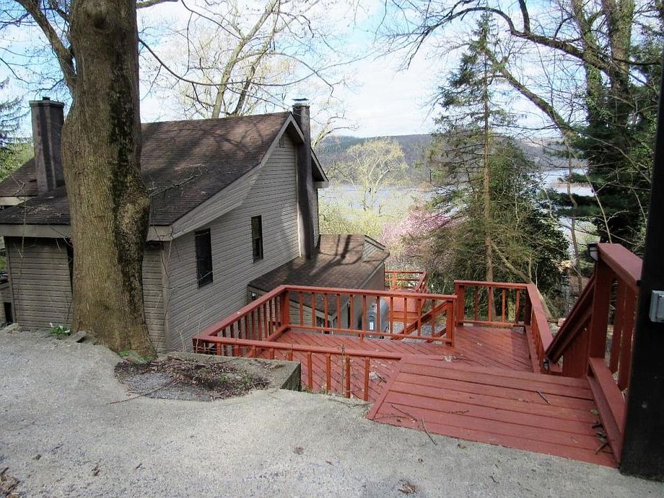 35 Lake Aldred Ter, Pequea, PA 17565 | Zillow