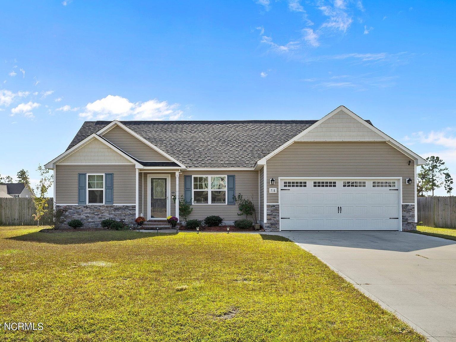 718 Addor Drive, Richlands, NC 28574 | Zillow