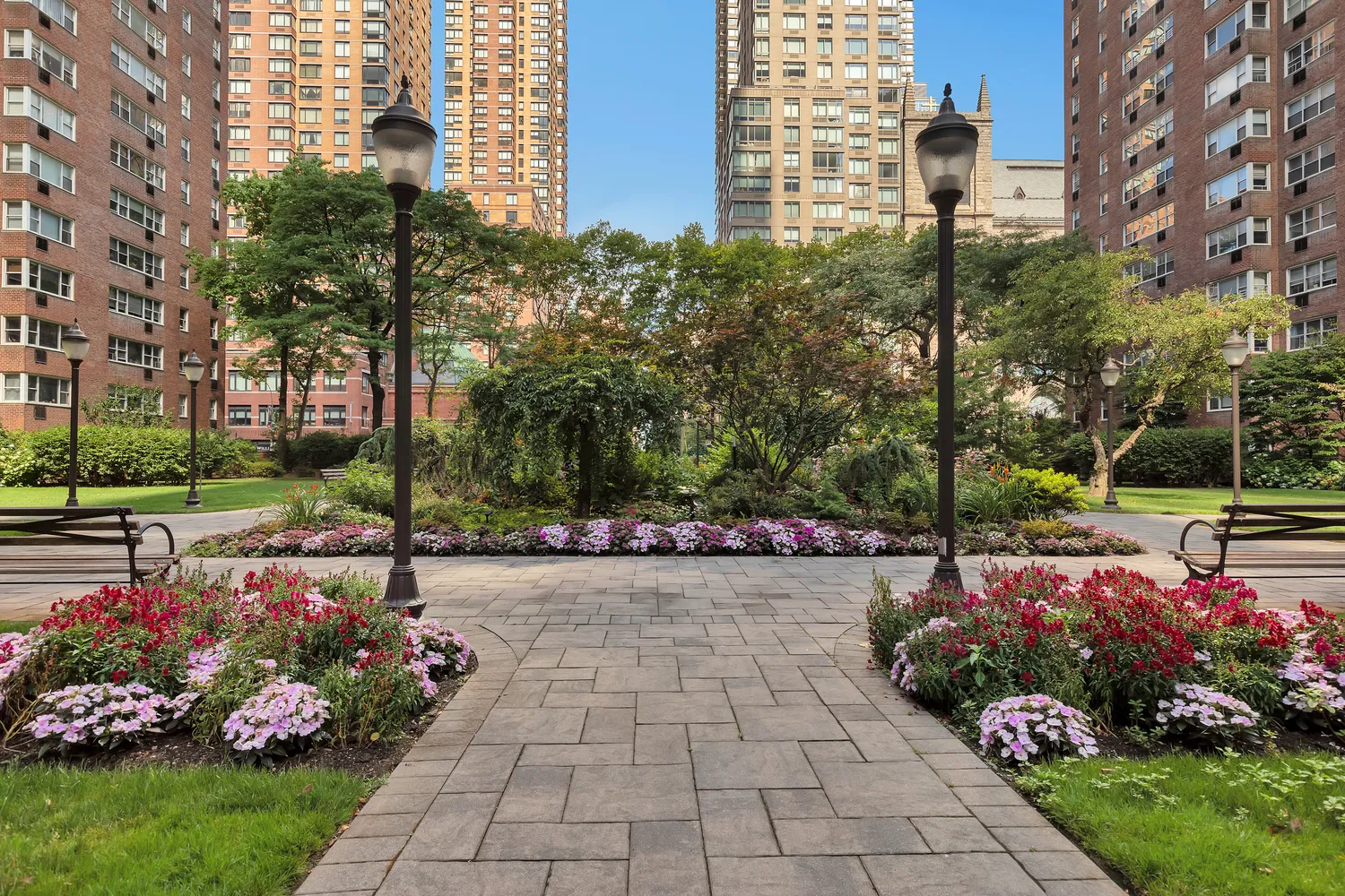 345 West 58th Street #5R in Lincoln Square, Manhattan | StreetEasy