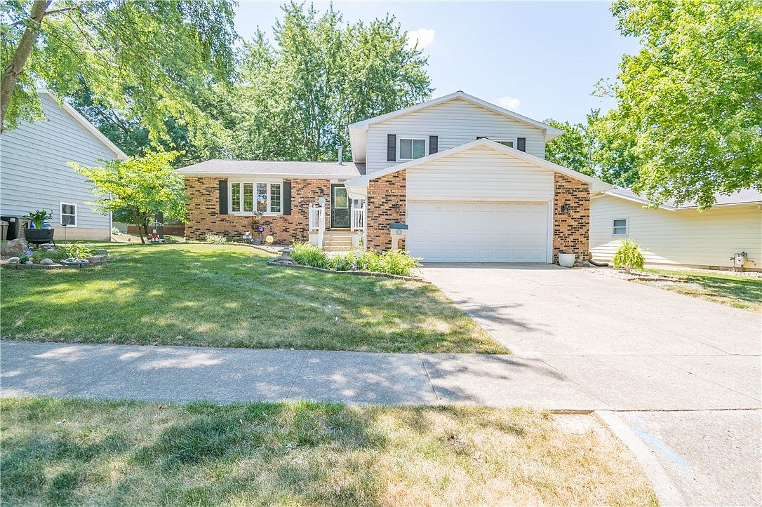2325 N Longwood Dr, Decatur, IL 62526 | Zillow