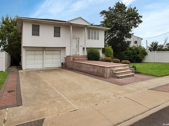 3049 Clubhouse Road, Merrick, NY 11566 | MLS #3496057 | Zillow