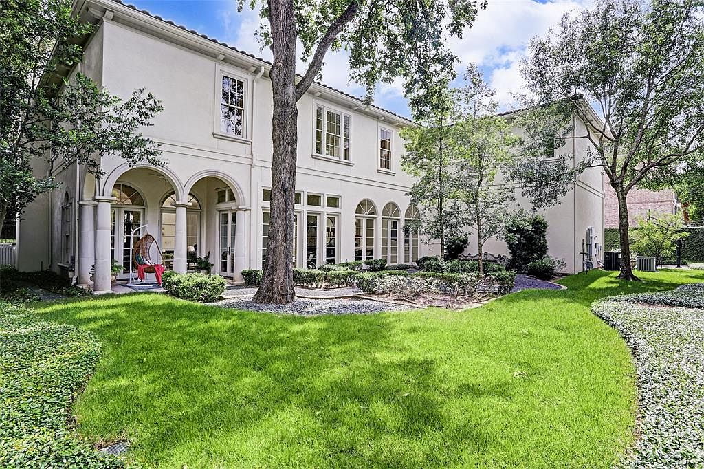 8602 Stable Crest Blvd, Houston, TX 77024 | Zillow