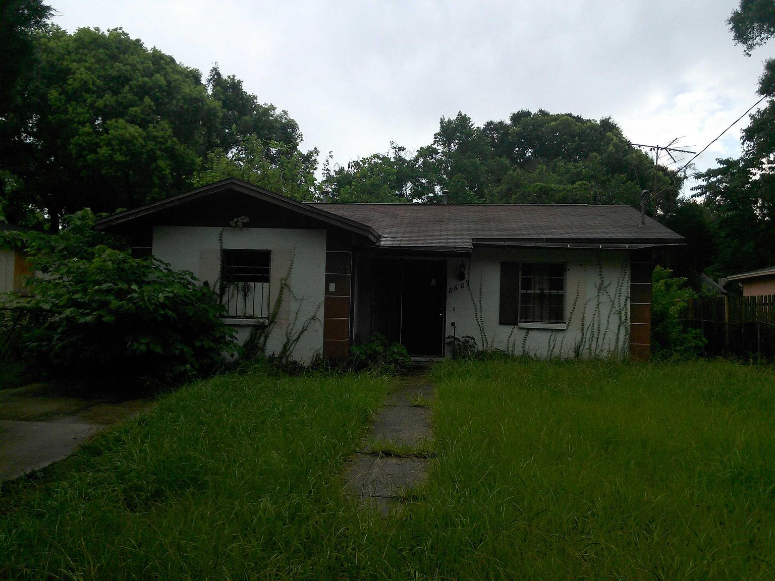 8609 N 9th St, Tampa, FL 33604 | Zillow