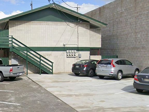 1722 Democrat St APT 2, Honolulu, HI 96819 | Zillow