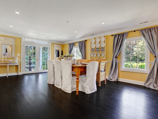 2272 Redding Rd, Fairfield, CT 06824 | Zillow