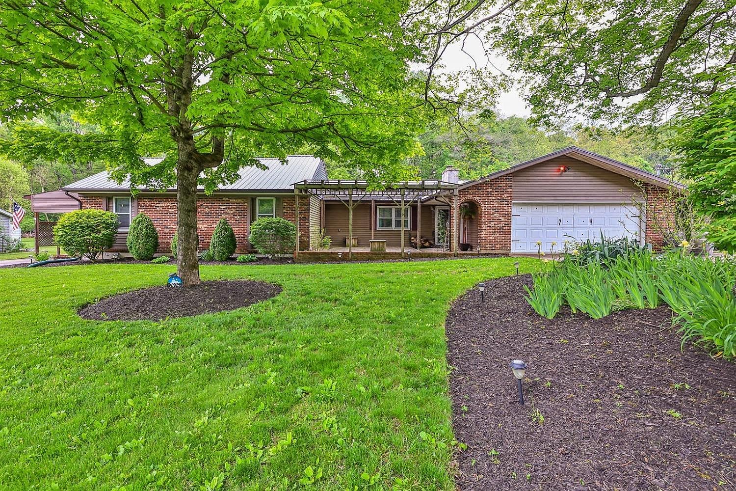 7975 Hinkle Rd, Middletown, OH 45042 | Zillow