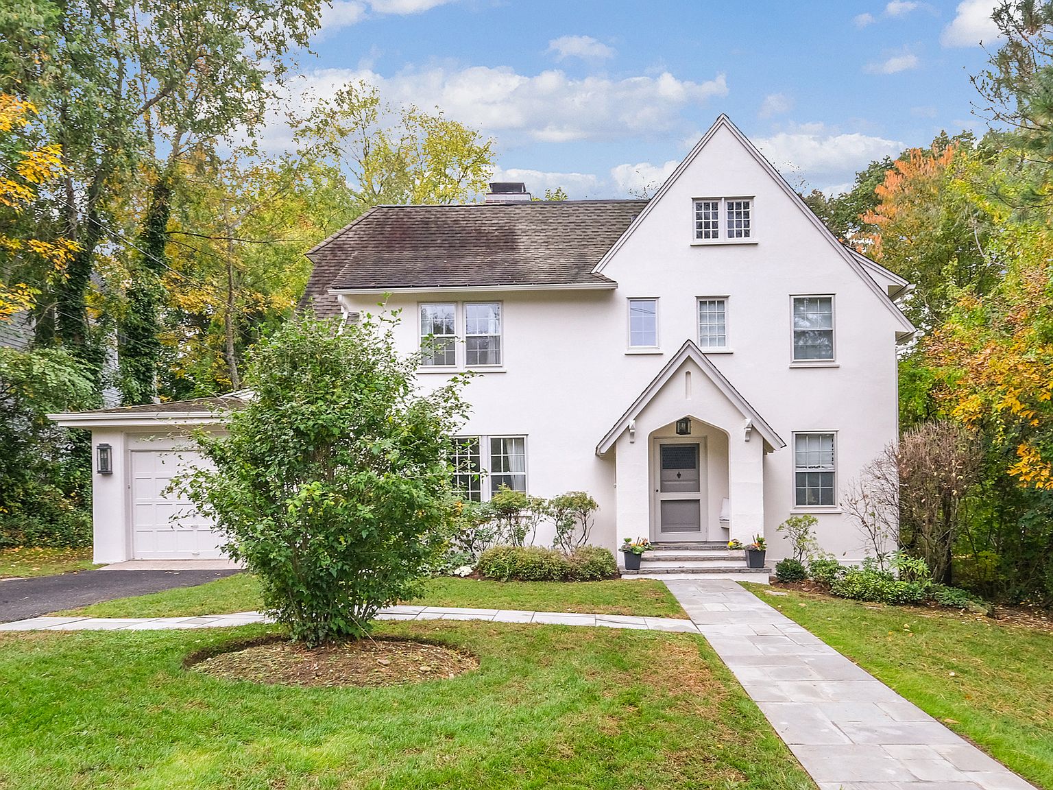 14 Sage Ter, Scarsdale, NY 10583 | Zillow