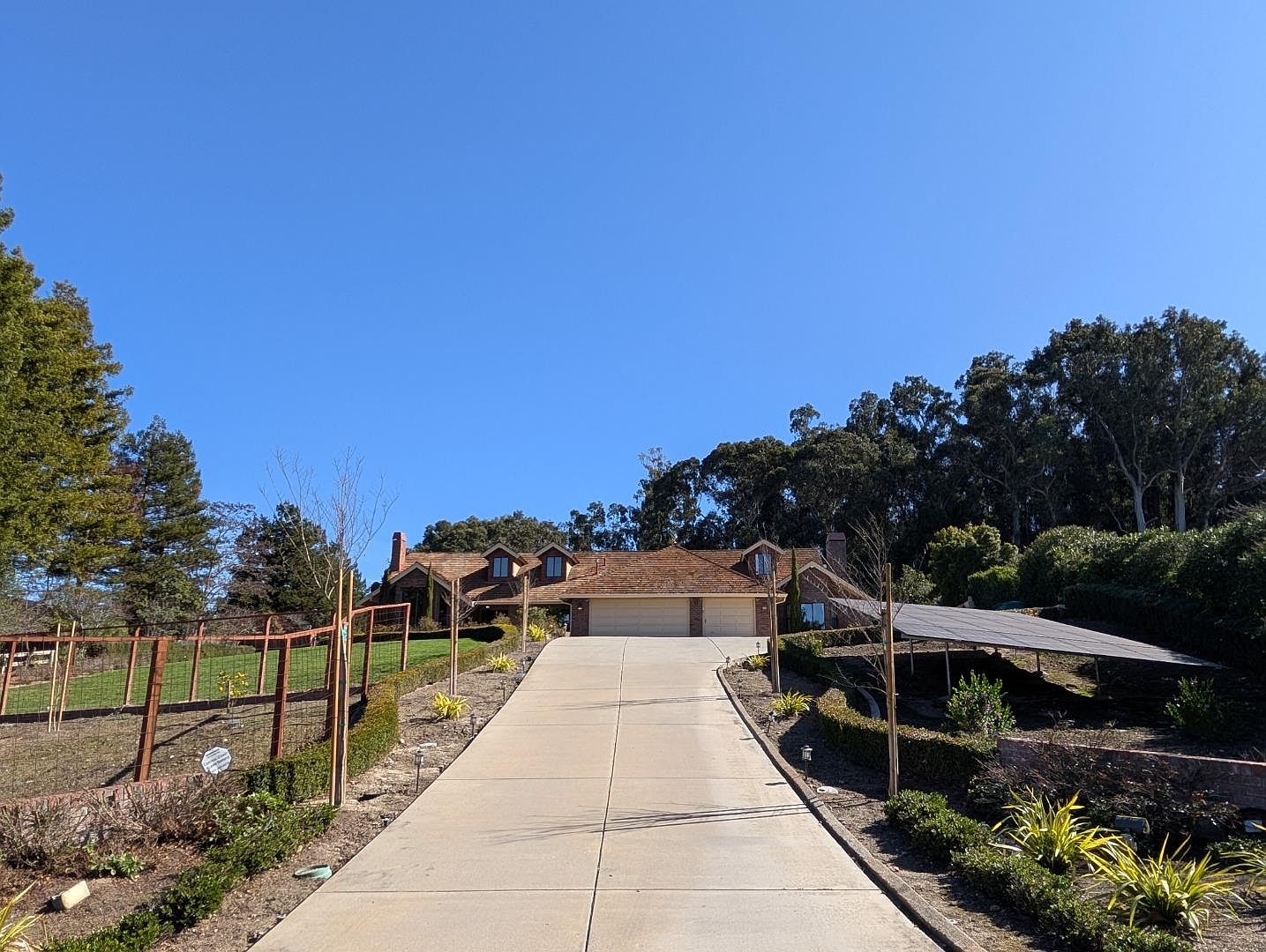 24015 Ranchito Del Rio Ct, Salinas, CA 93908 | Zillow