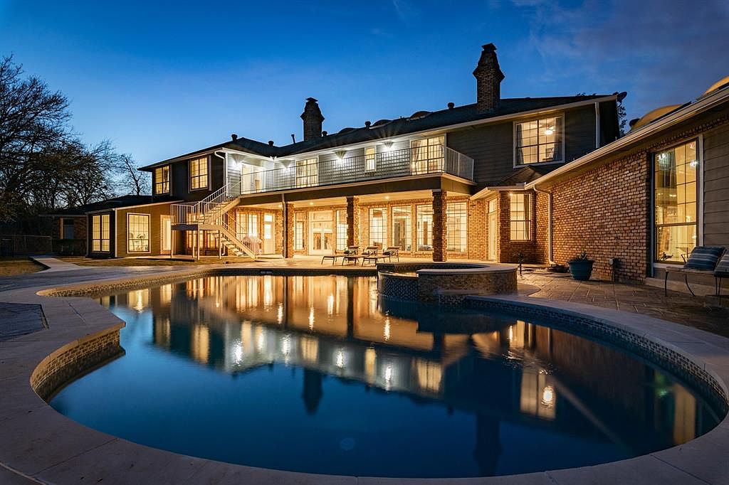 2817 Country Valley Rd, Garland, TX 75043 | Zillow