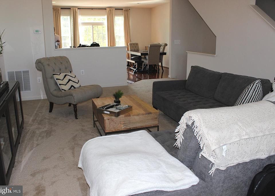 8382 Scotland Loop Manassas VA | Zillow