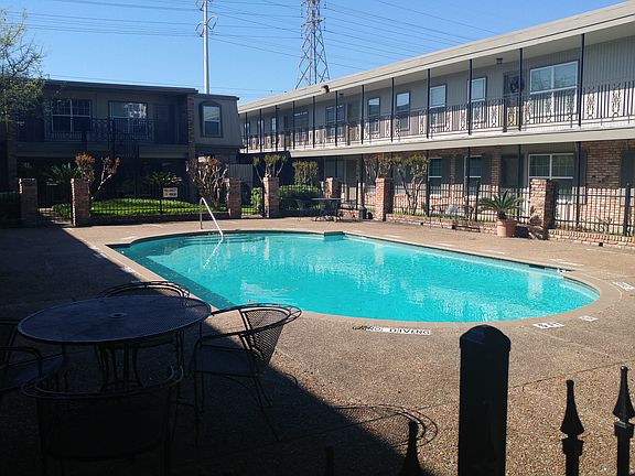 3131 Sw Fwy, Houston, TX 77007 | Zillow