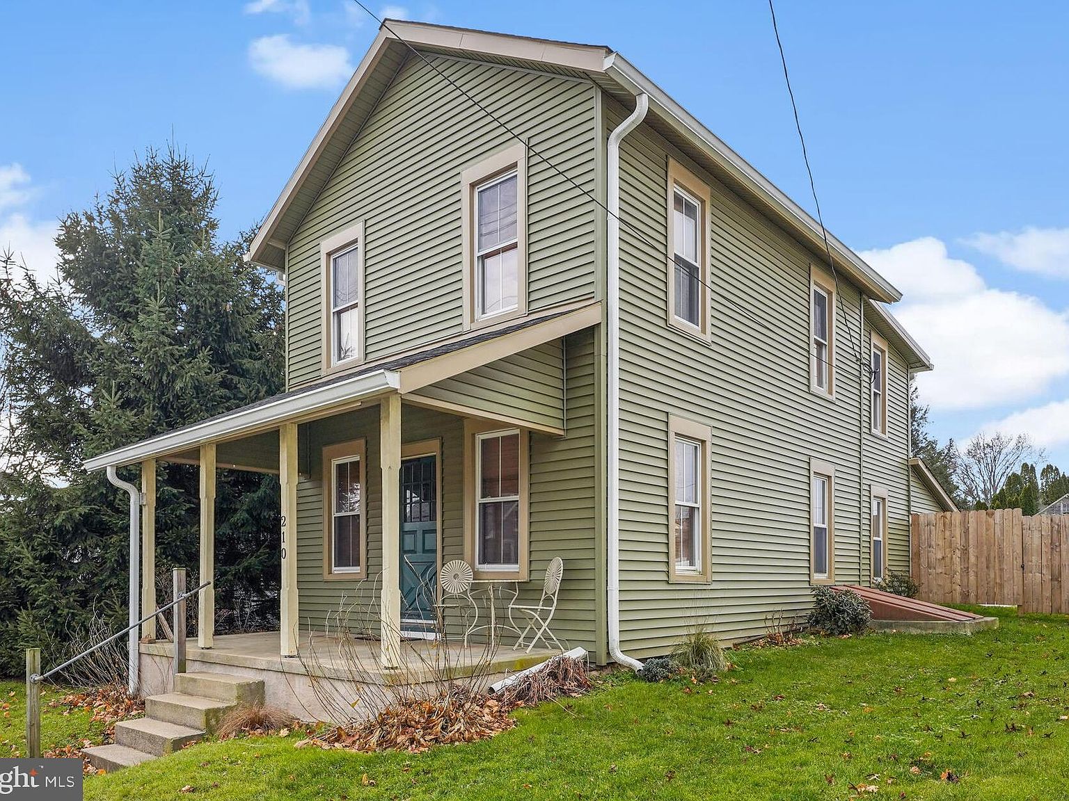 210 Cochran St, Cochranville, PA 19330 | Zillow
