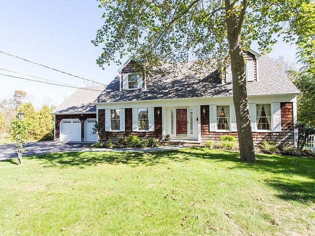 53 Blue Point Ave, Blue Point, NY 11715 | Zillow