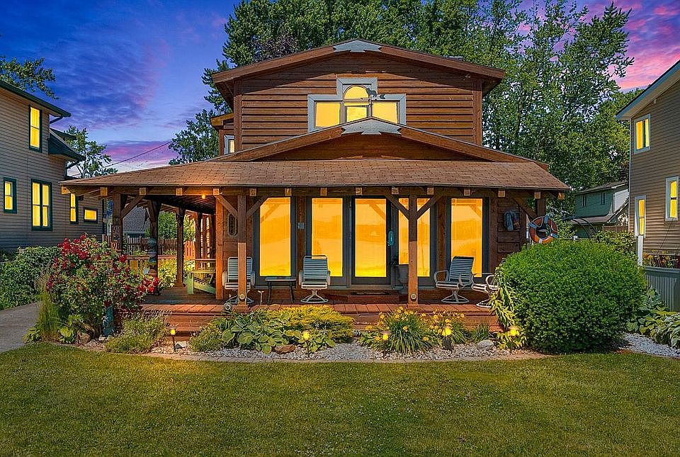 9898 N River Rd, Algonac, MI 48001 | Zillow