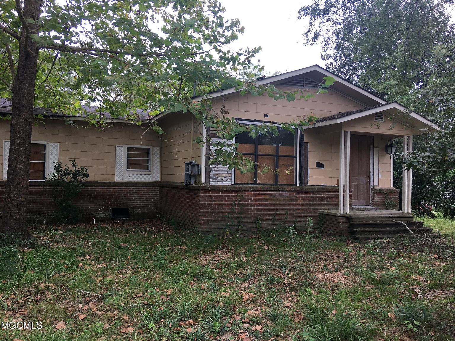 614 E Bond Ave, Wiggins, MS 39577 | Zillow