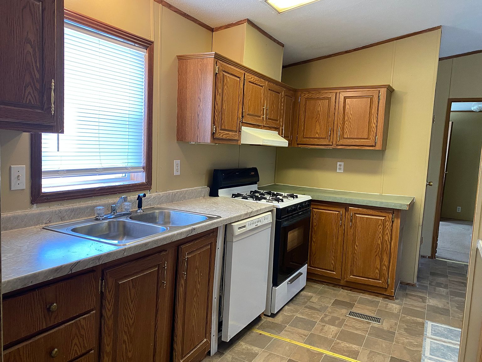 143 El Paso Dr #BV143, Springfield, IL 62707 | Zillow