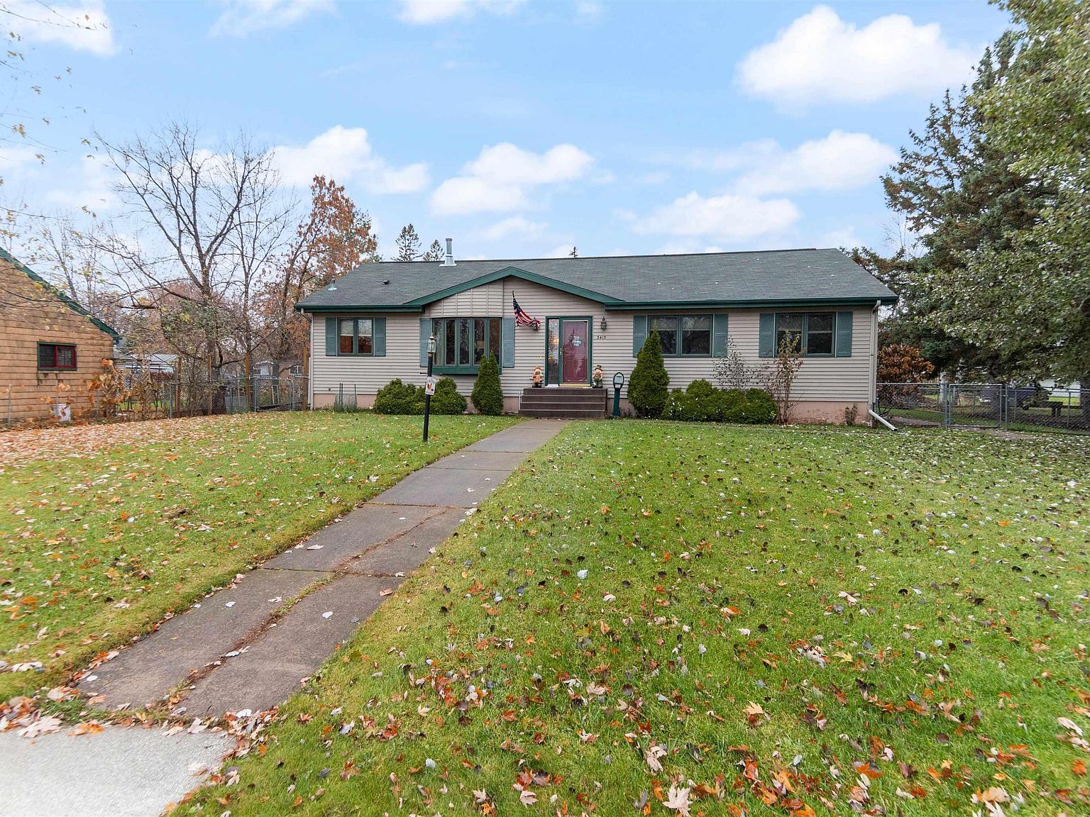 5415 Hughitt Ave, Superior, WI 54880 | MLS #6111403 | Zillow