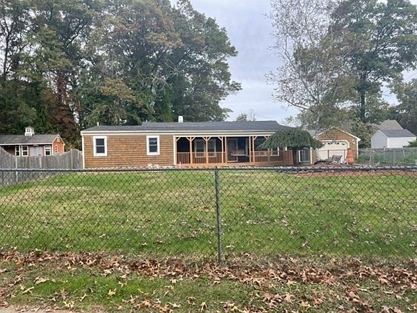 37 Mohawk St, Bellingham, MA 02019 | Zillow