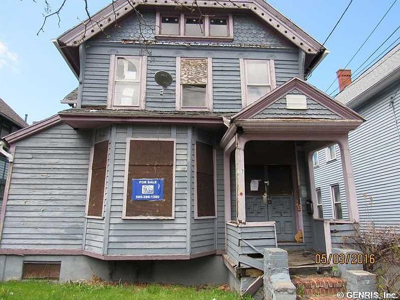 22 Scrantom St, Rochester, NY 14605 | Zillow