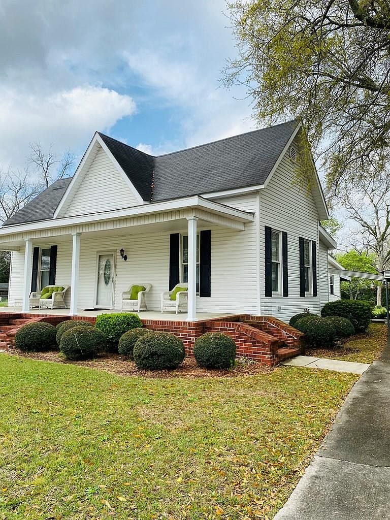 102 S Johnson St, Samson, AL 36477 | Zillow